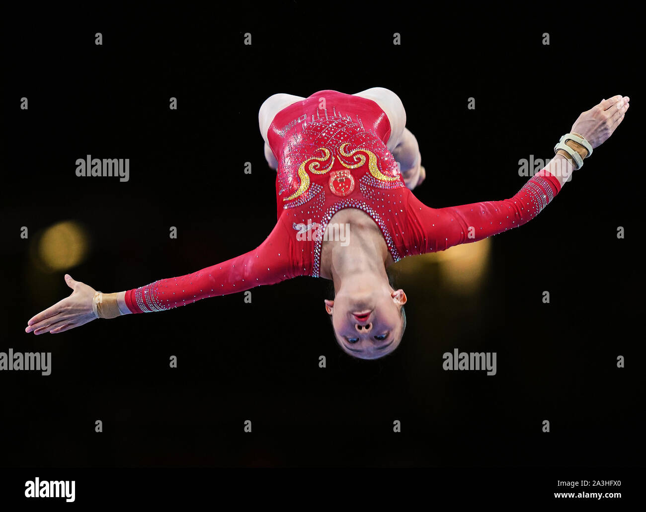 Stuttgart, Germany. 8th Oct, 2019. Yile Chen of China competing in ...