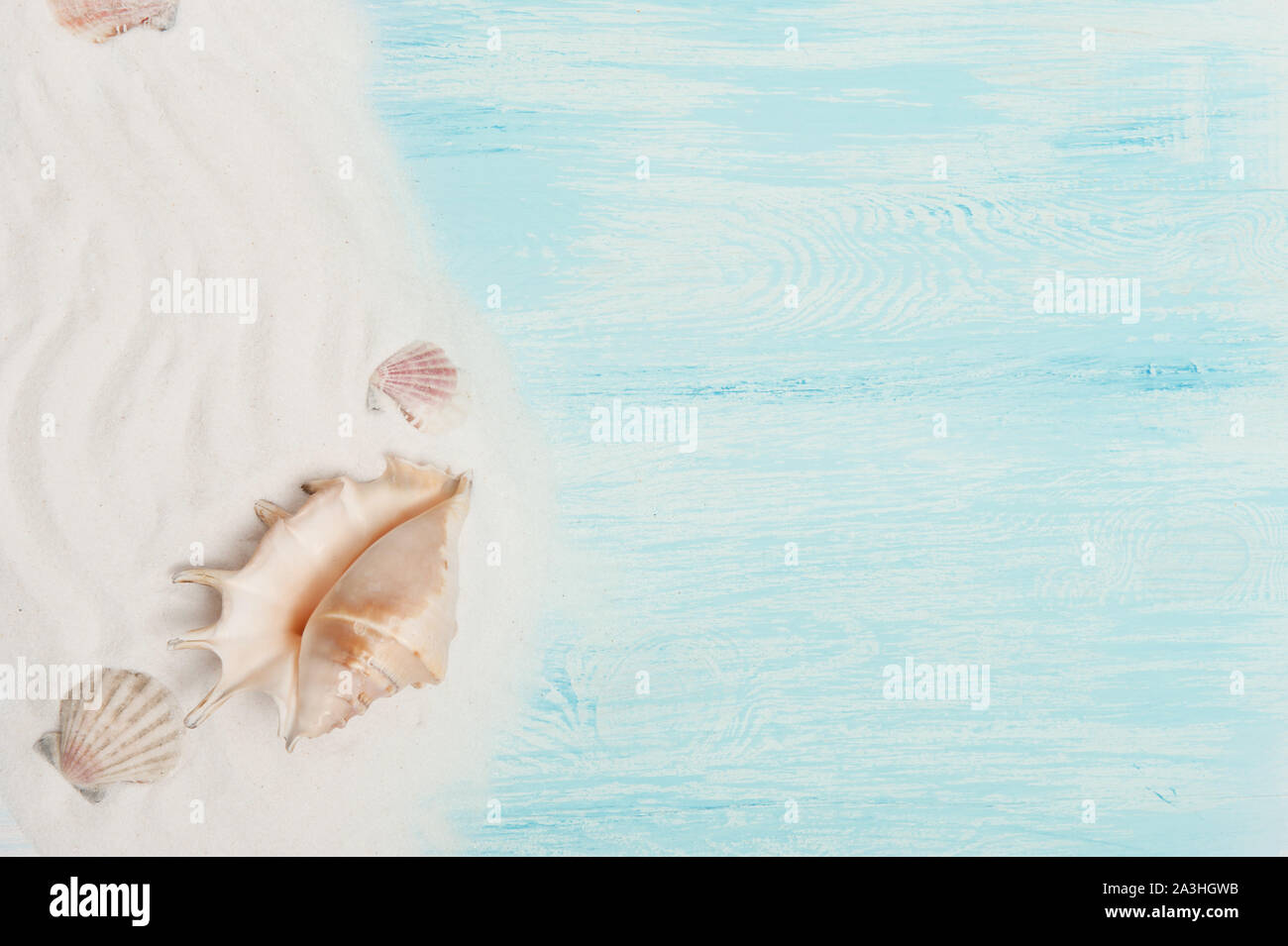 Sea background with blue wood, starfish, shells Stock Photo - Alamy