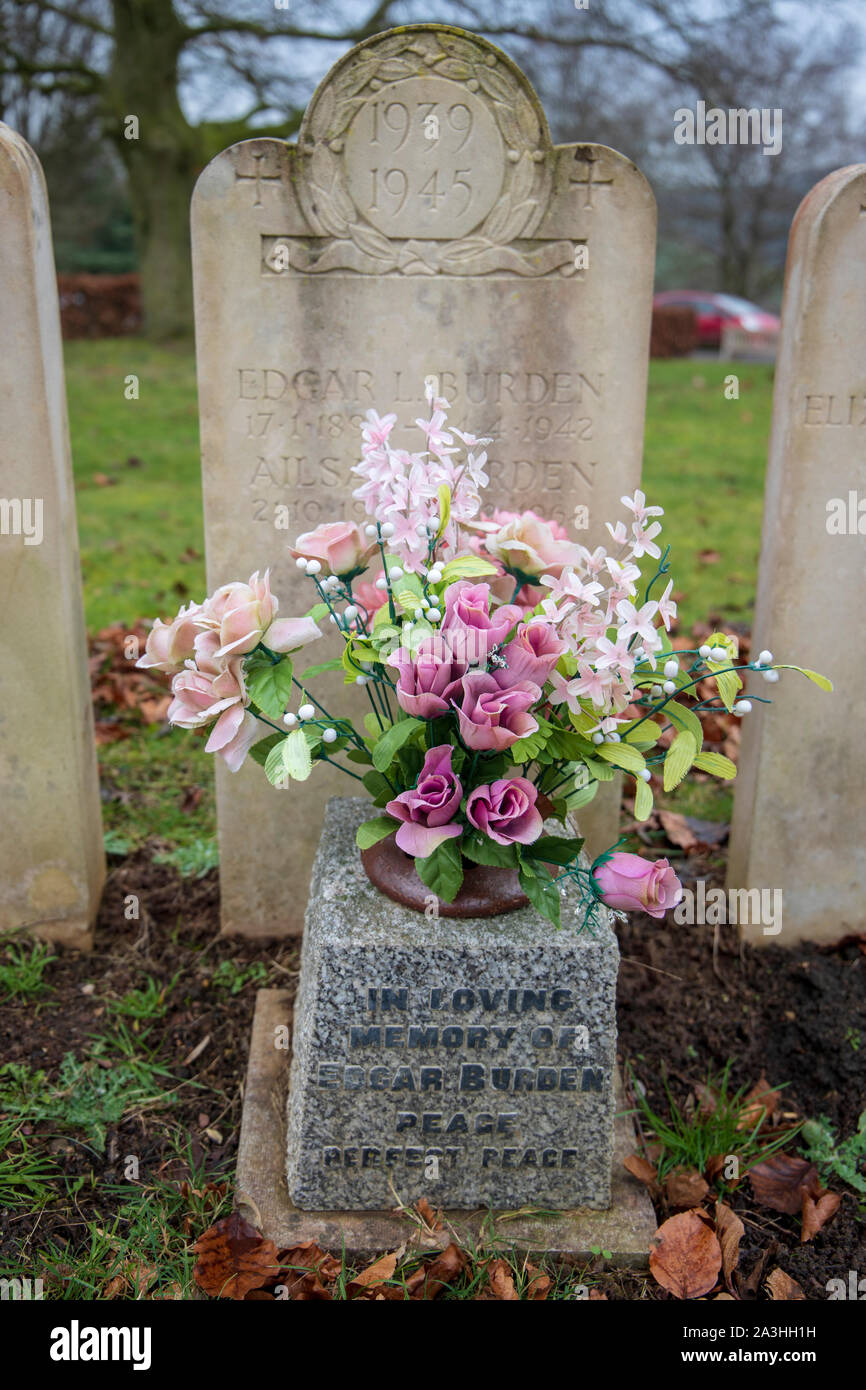 The 1939-1945 Bath Air Raid Grave of Edgar Leonard and Ailsa Diana ...
