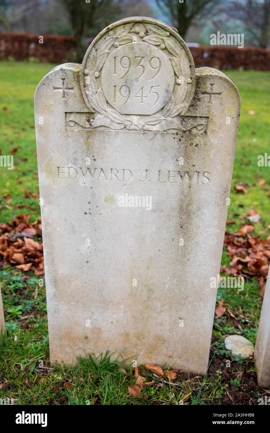The 1939-1945 Bath Air Raid Grave of Edward John Lewis at Haycombe ...