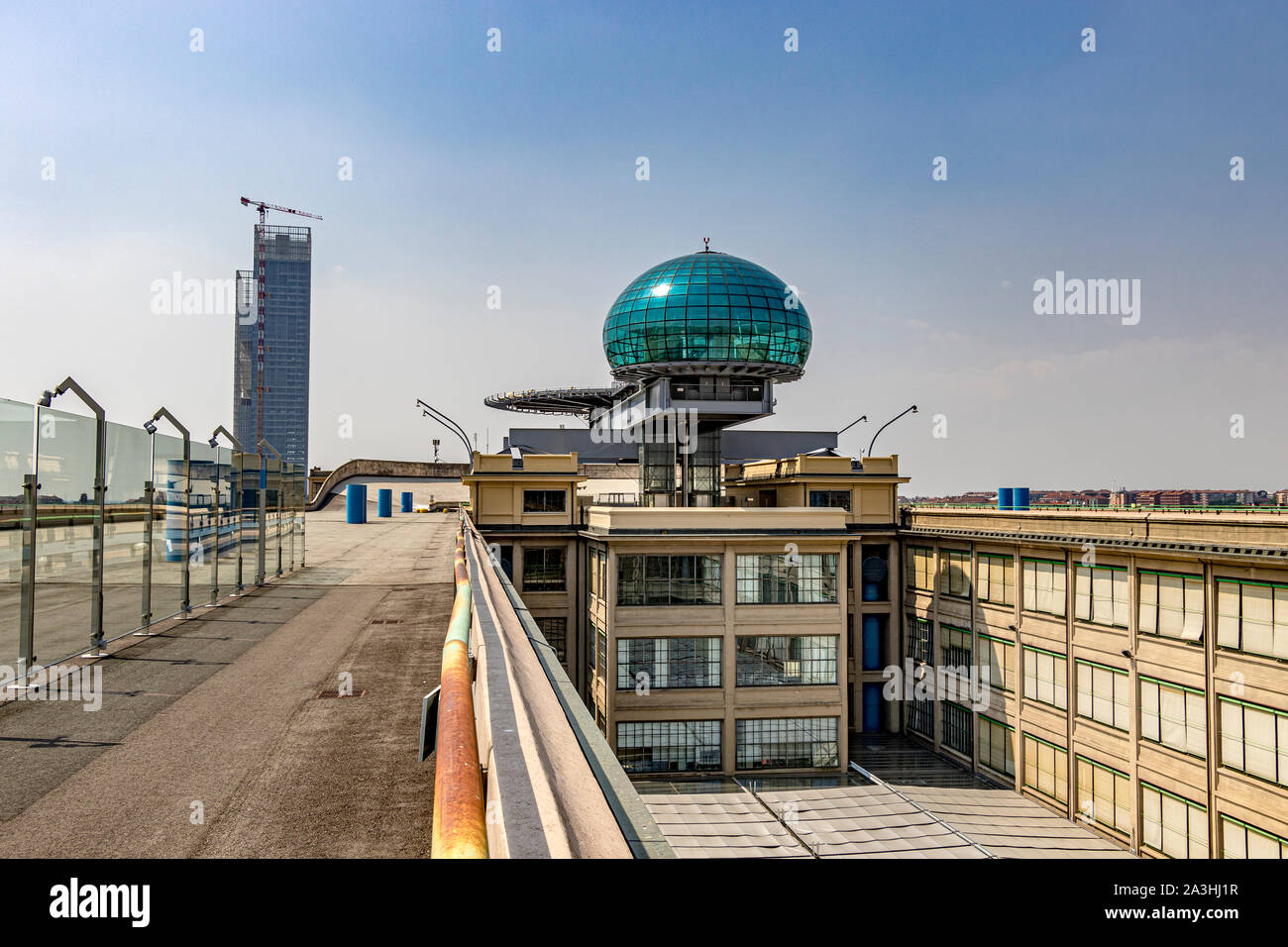 Factory rooftop hi-res stock photography and images - Alamy