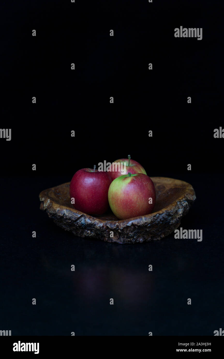 Low key fruit arrangement Stock Photo - Alamy