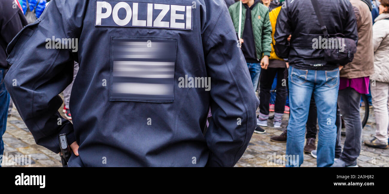German police riot uniform hi-res stock photography and images - Alamy