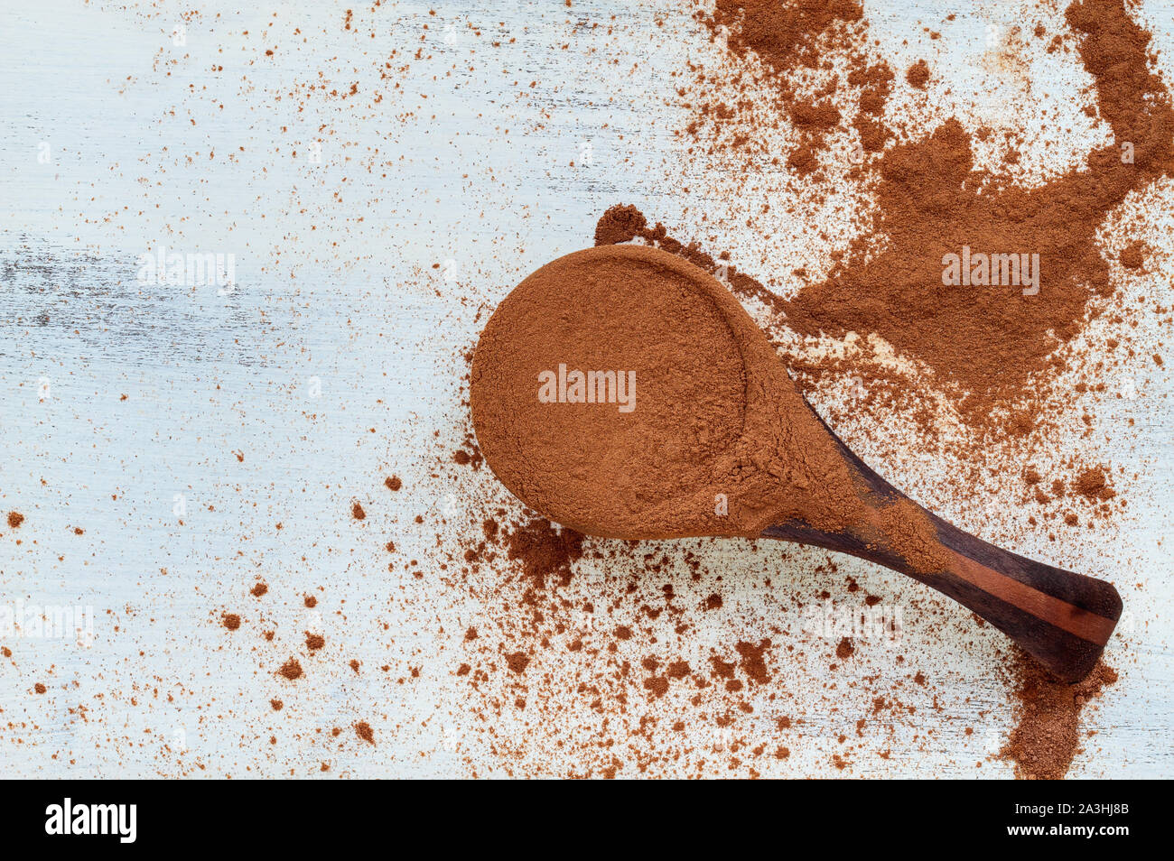 Messy wood hi-res stock photography and images - Alamy