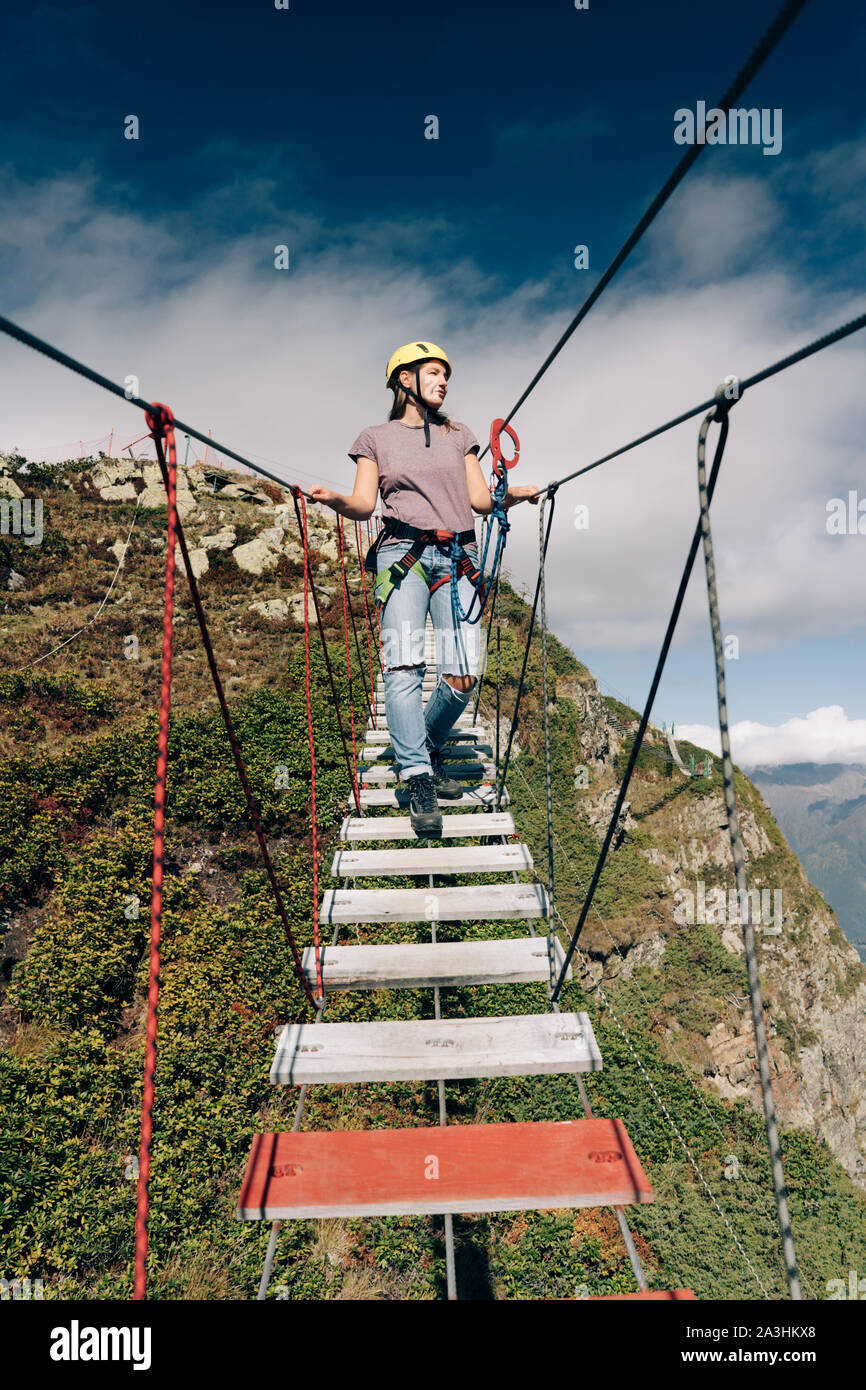 Dangerous rope bridge hi-res stock photography and images - Alamy