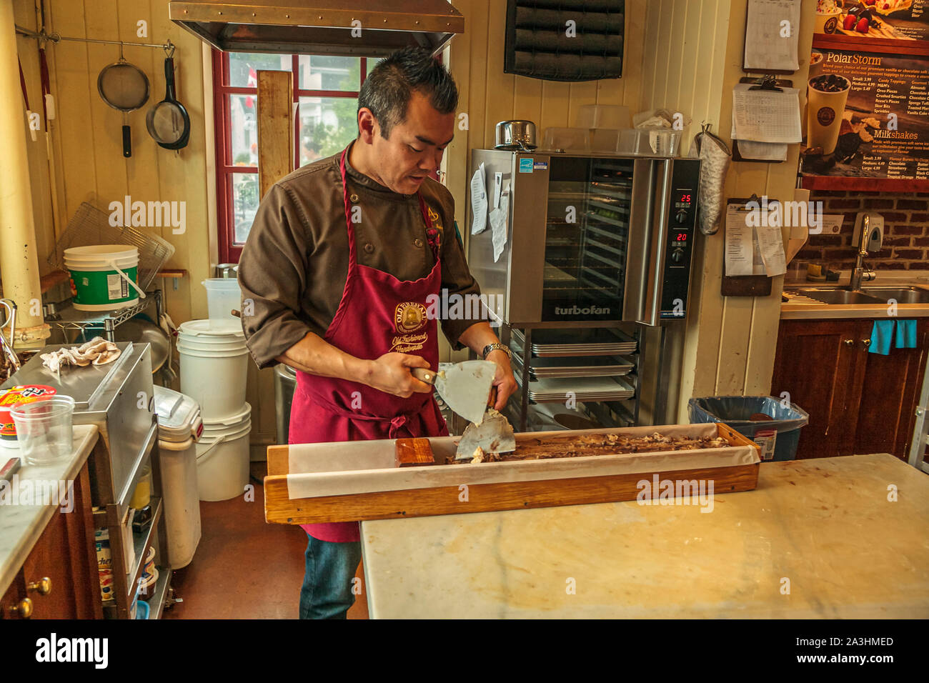 Baker occupation hi-res stock photography and images - Alamy