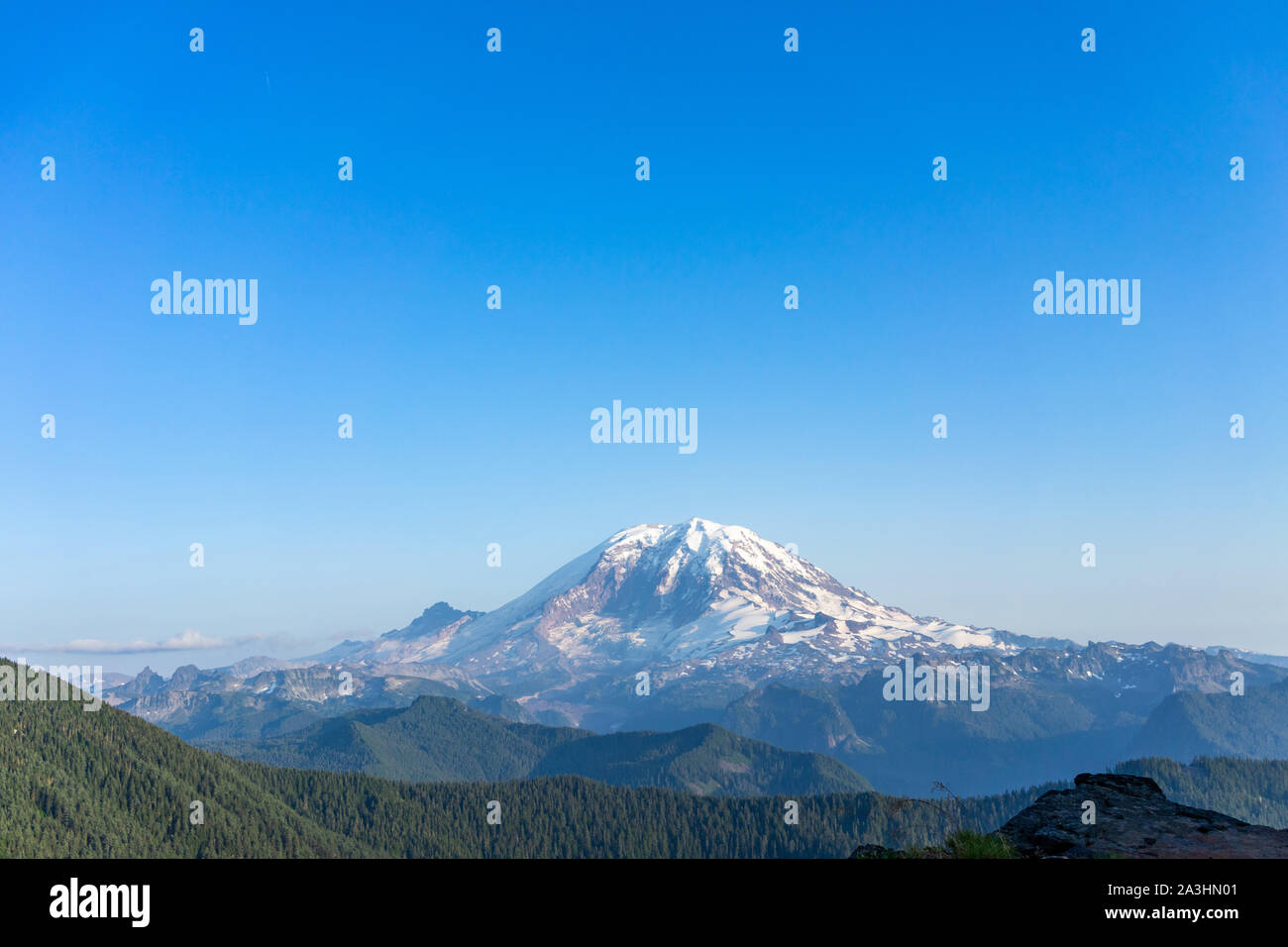 August trekking hi-res stock photography and images - Alamy