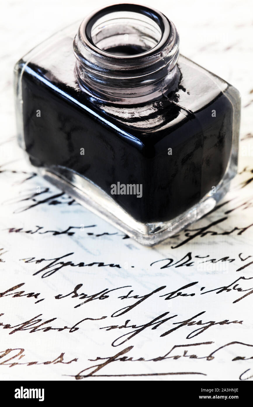 Black handwriting hi-res stock photography and images - Alamy