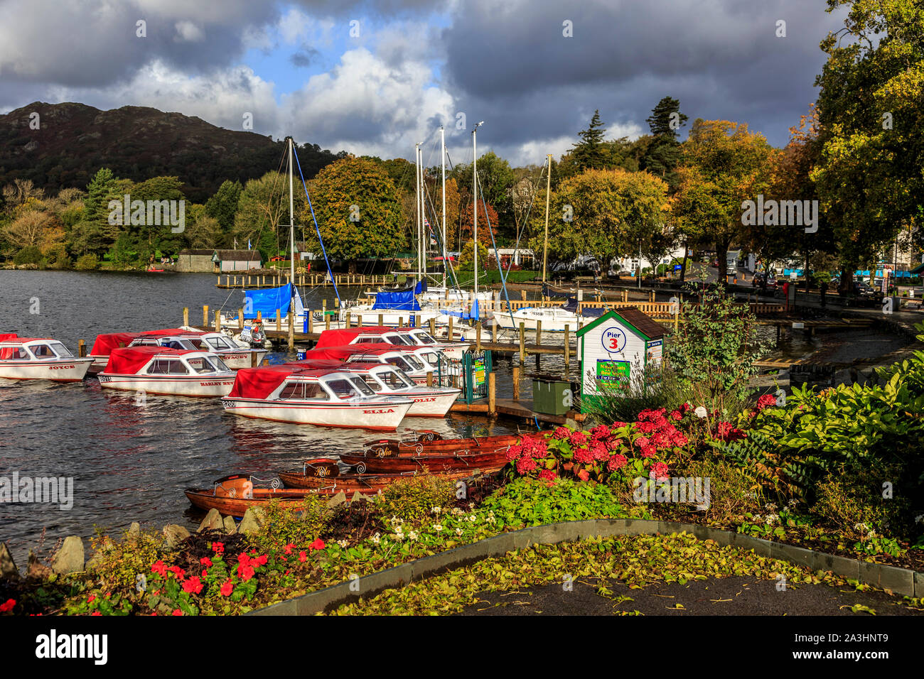 waterhead on lake windermere, lake district national park, cumbria ...