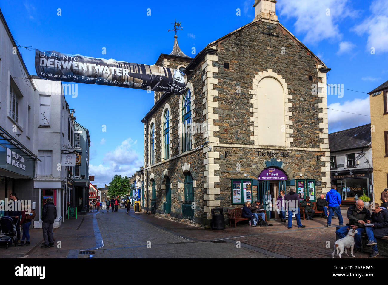 keswick town centre, lake district national park, cumbria, england, uk ...