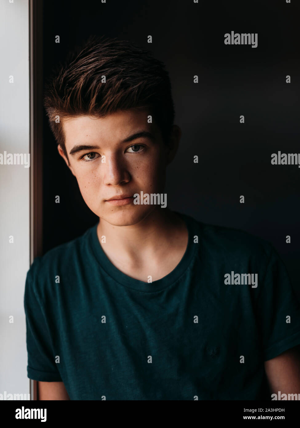 Dark skin boy hi-res stock photography and images - Alamy