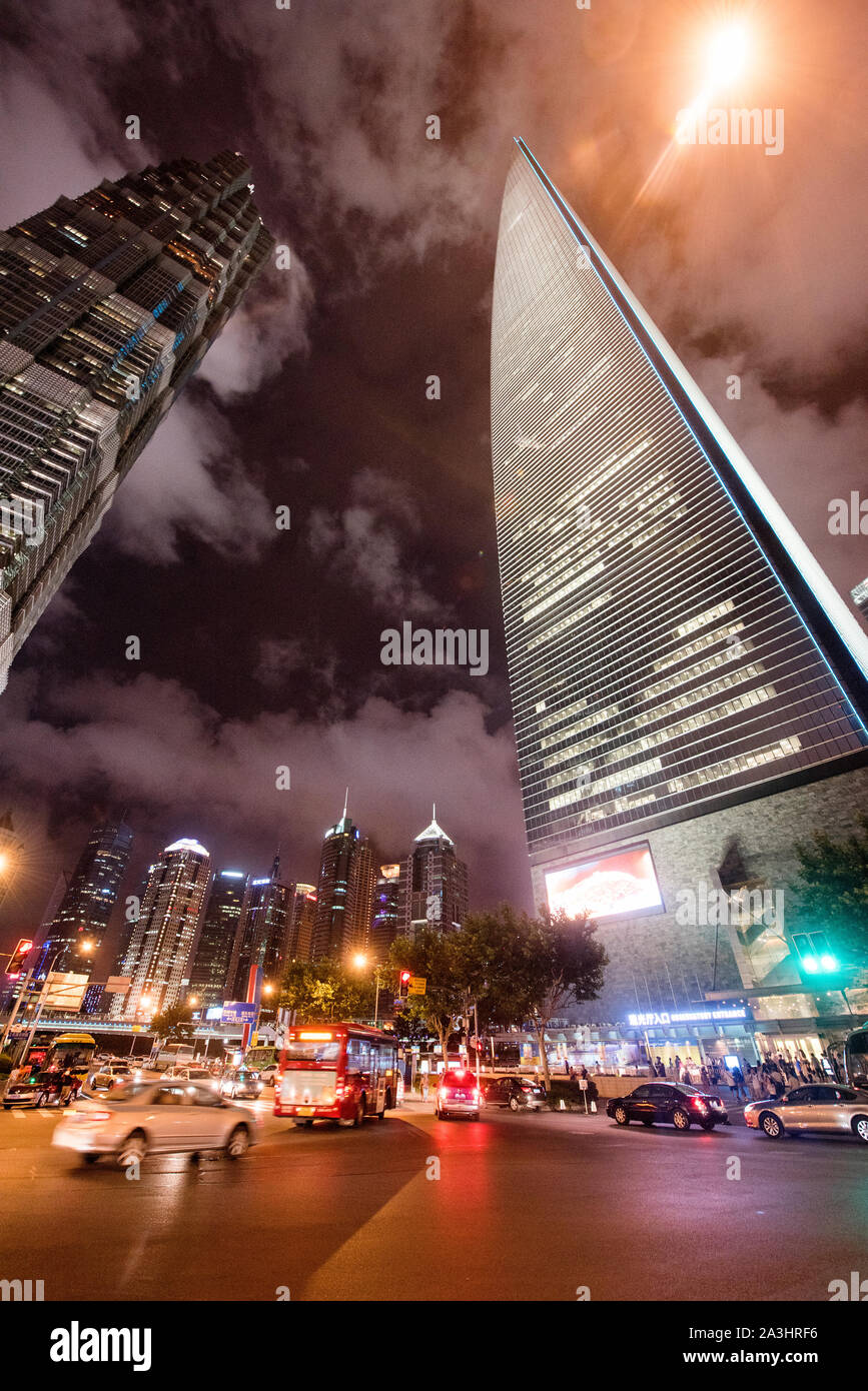 Modern shanghai architecture hi-res stock photography and images - Alamy