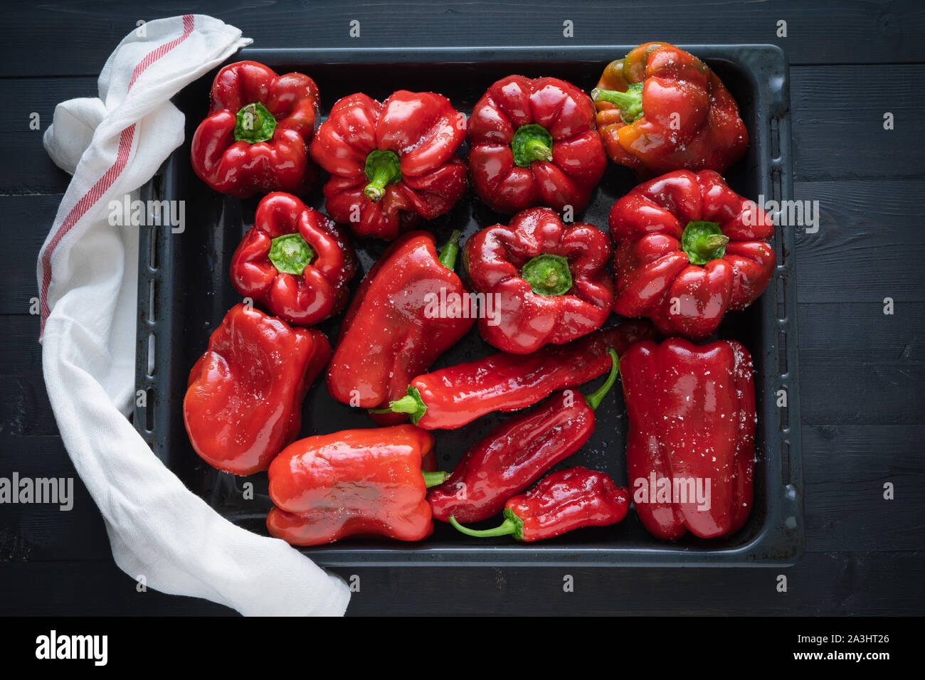 Tray of autumn plants hi-res stock photography and images - Alamy