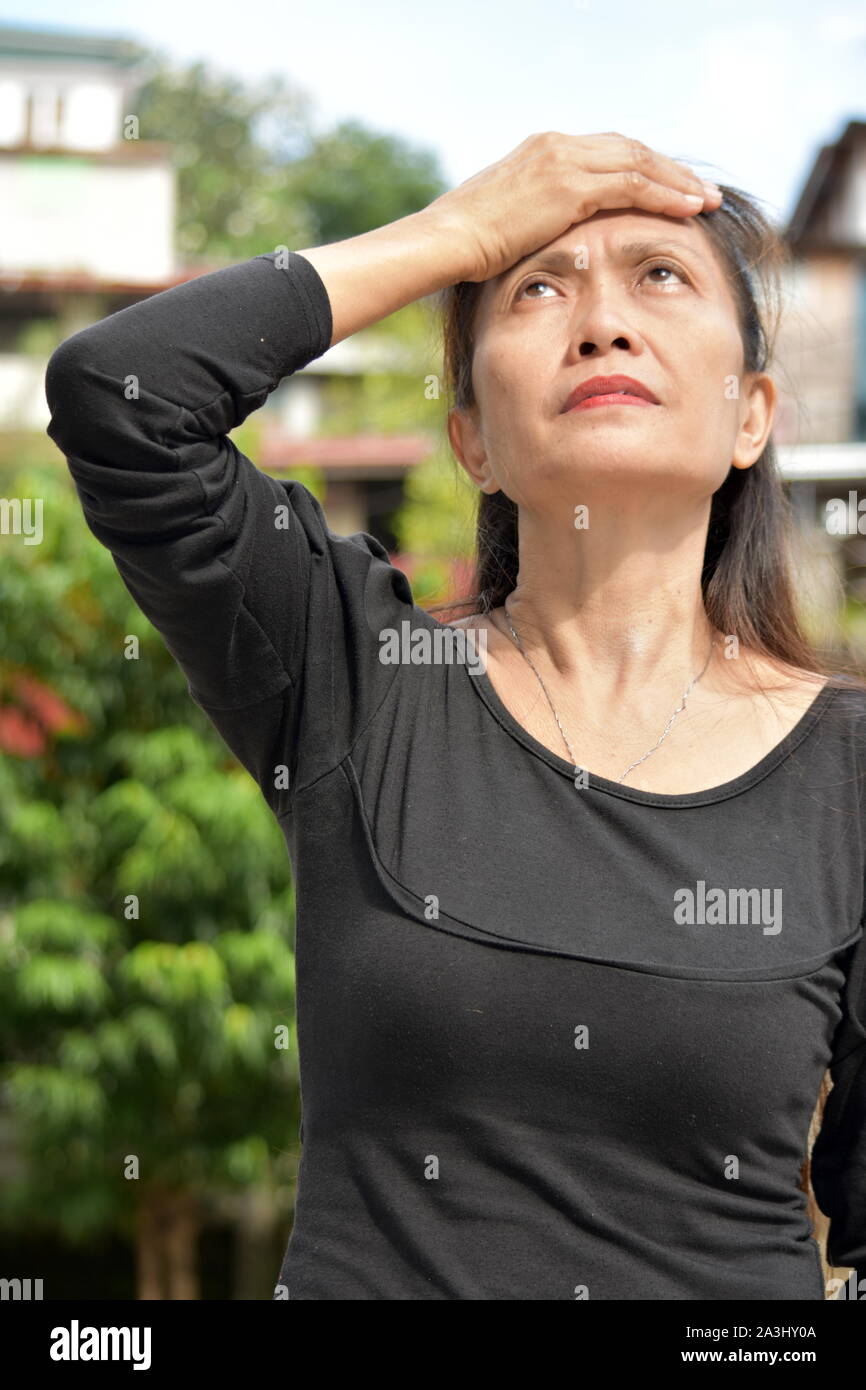 Forgetful elderly hi-res stock photography and images - Alamy