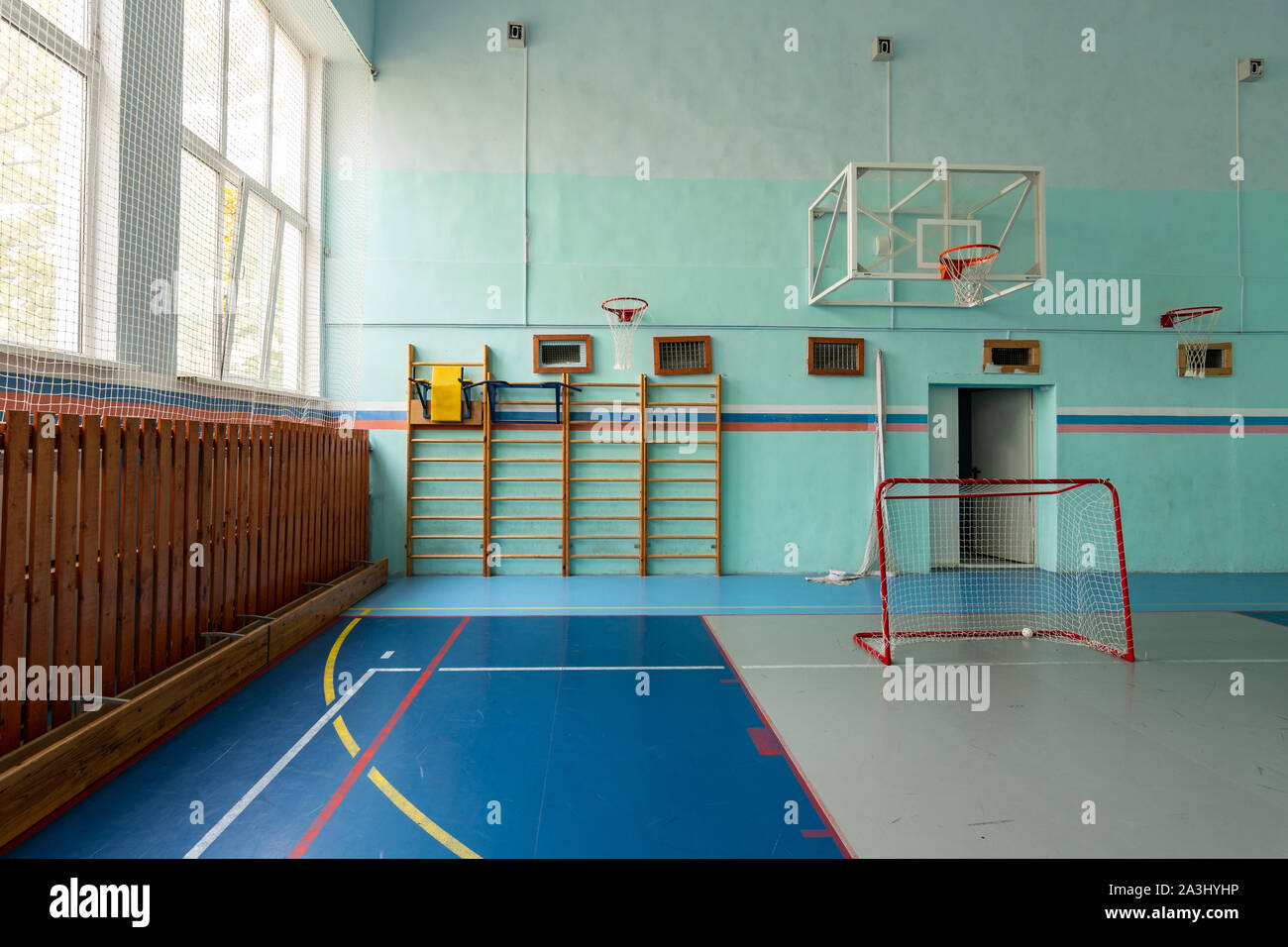 Interior large sports hall hi-res stock photography and images - Alamy