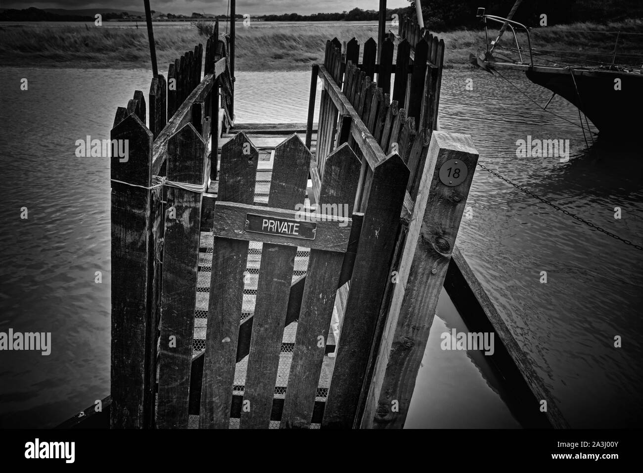 Sloping platform hi-res stock photography and images - Alamy