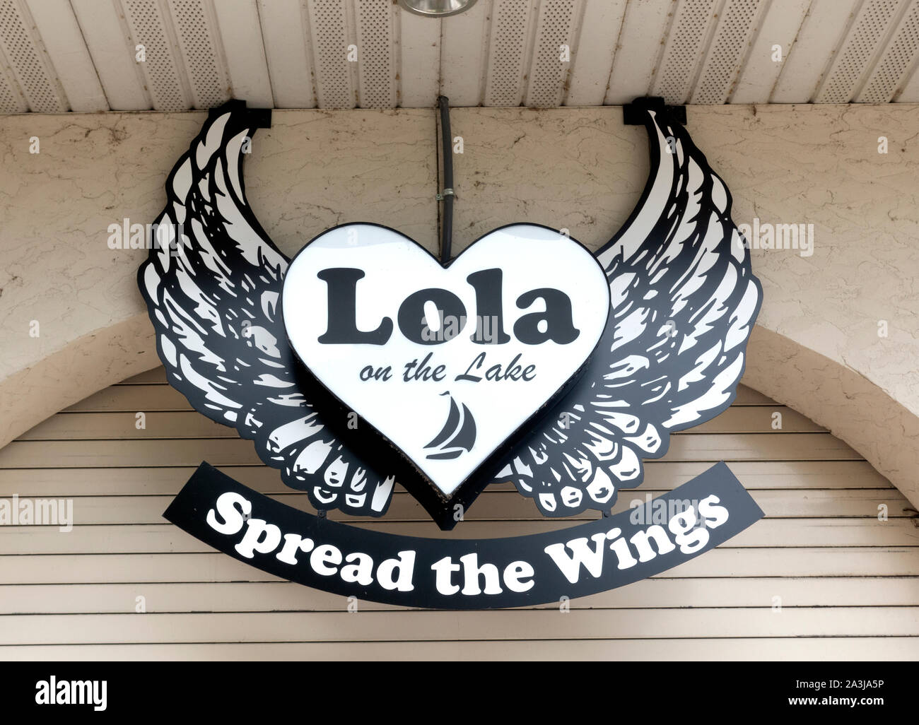 Lola at the lake hi-res stock photography and images - Alamy