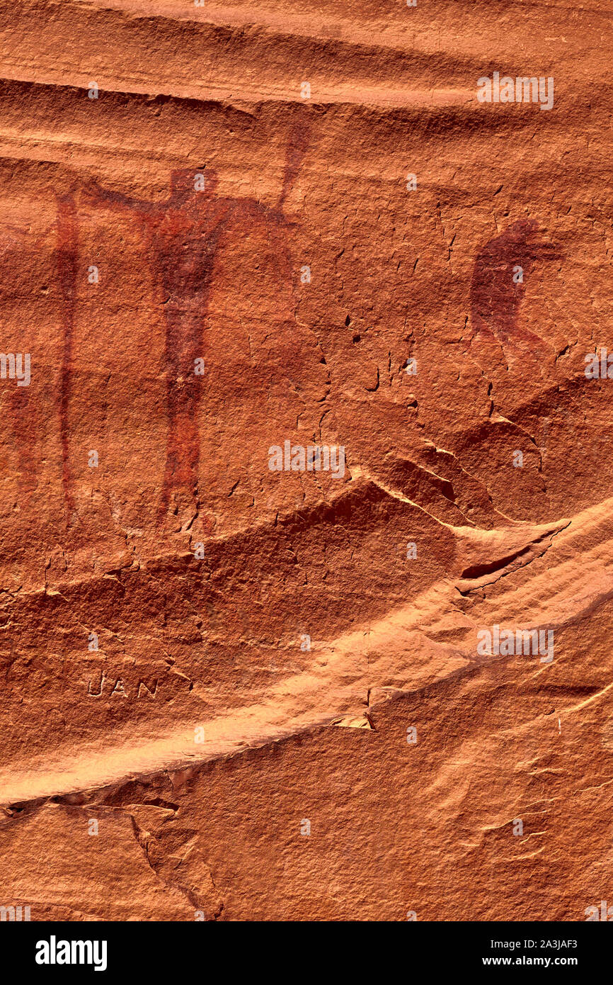 Native american pictographs hi-res stock photography and images - Alamy