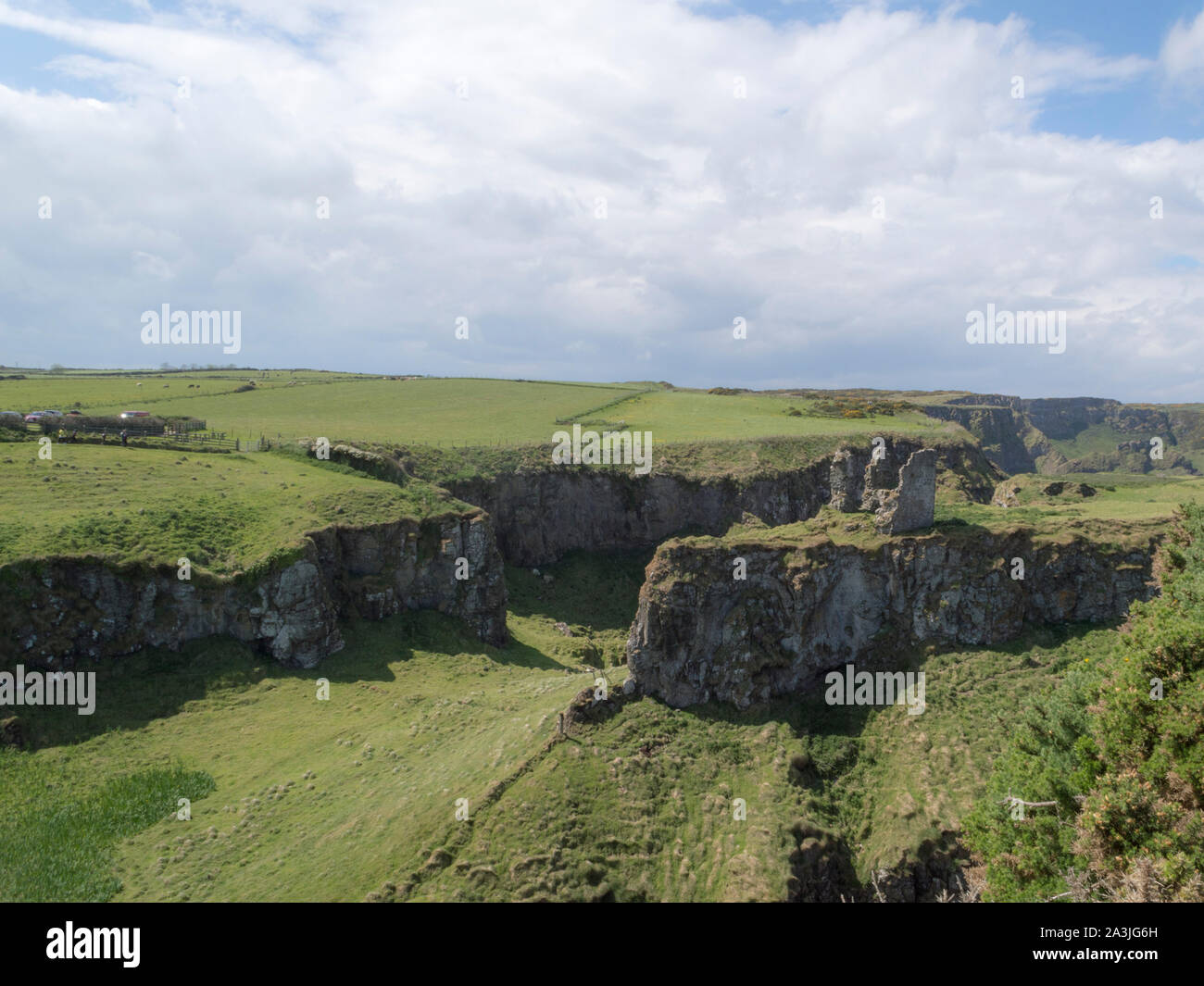 Dunseverick castle hi-res stock photography and images - Alamy