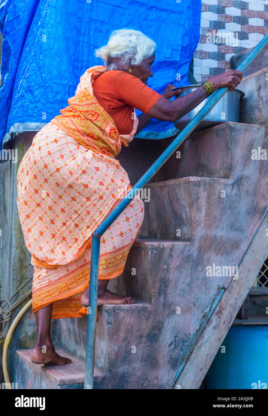 India Slum Poor High Resolution Stock Photography and Images - Alamy