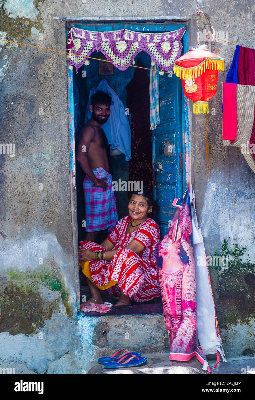 Indian people in Asalfa neighbourhood in Mumbai India Stock Photo - Alamy