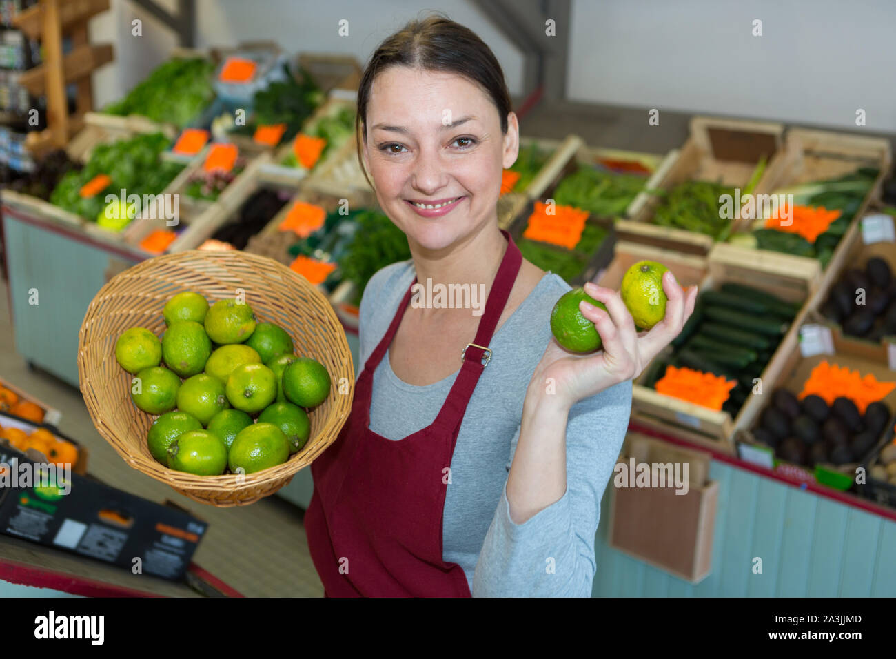 Woman 35s hi-res stock photography and images - Alamy