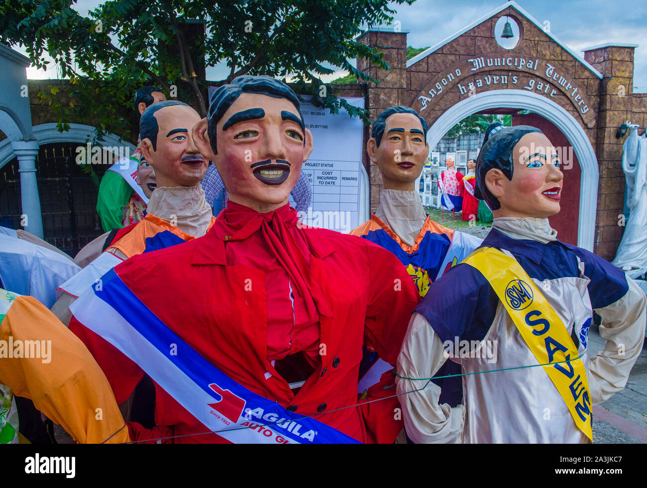 Carnival figures giant hi-res stock photography and images - Alamy
