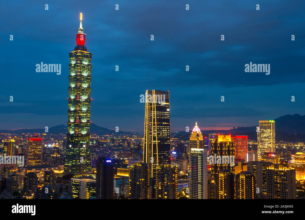 The scene of Taipei 101 building and Taipei city Taiwan Stock Photo - Alamy