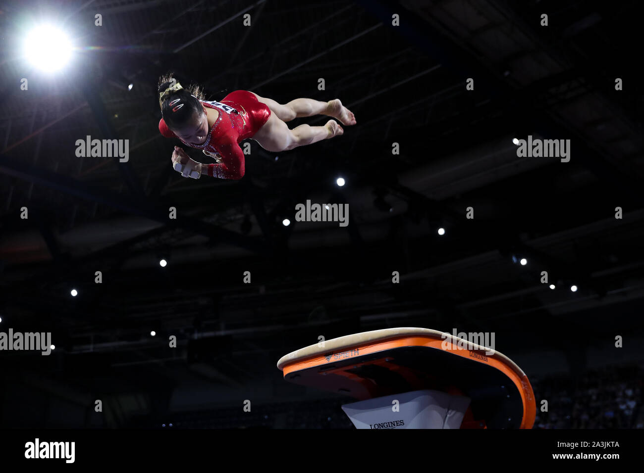 Stuttgart, Germany. 8th Oct, 2019. Li Shijia of China competes on the ...