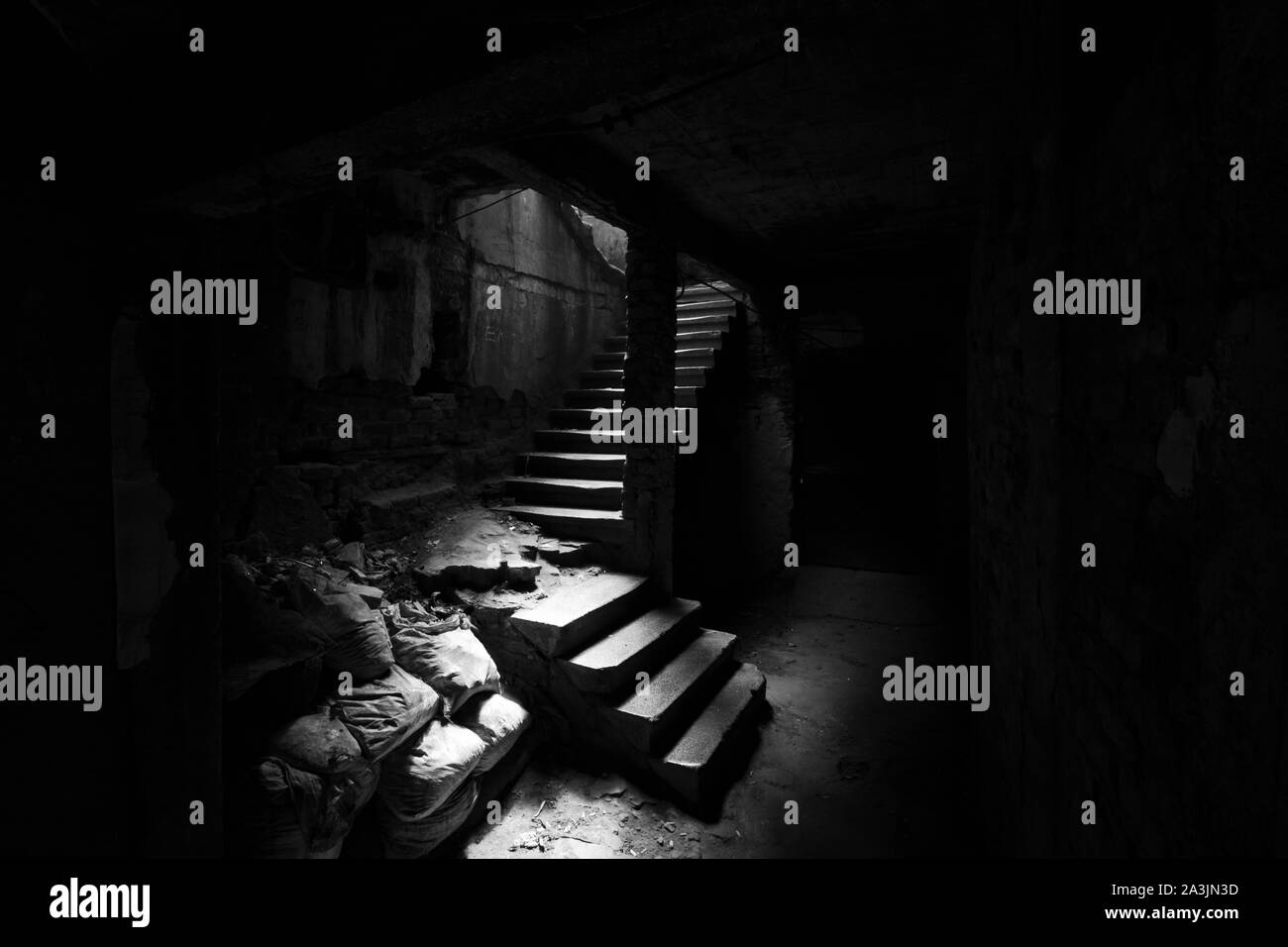 Silhouette stairs hi-res stock photography and images - Alamy