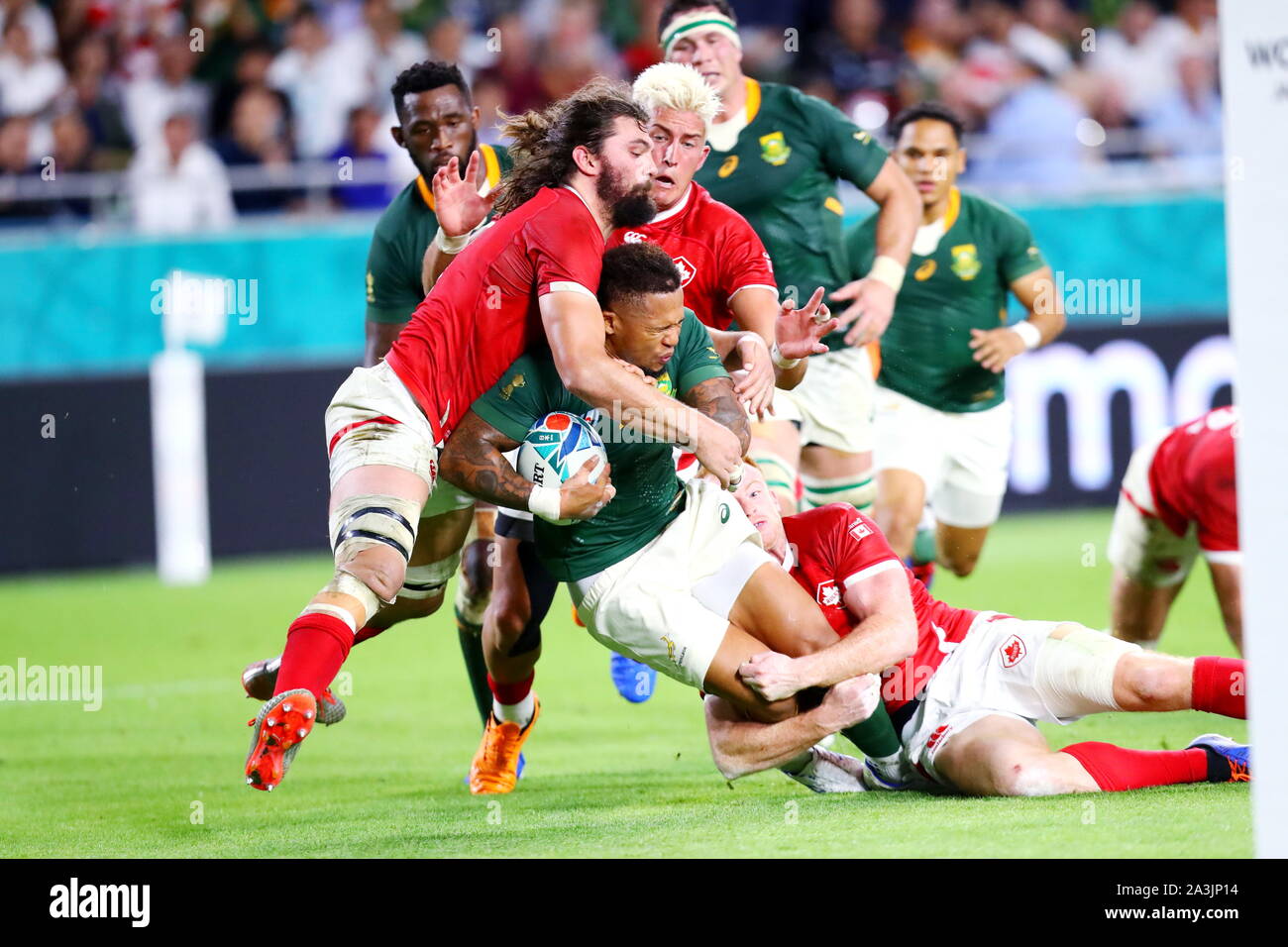 Kobe, Hyogo, Japan. 8th Oct, 2019. Elton Jantjies (RSA) Rugby : 2019 ...