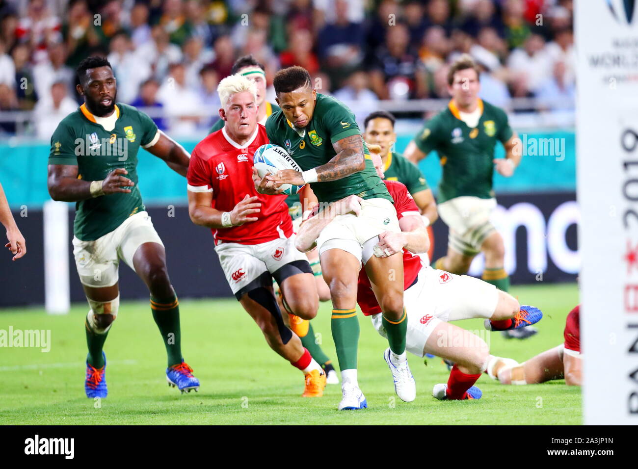 Kobe, Hyogo, Japan. 8th Oct, 2019. Elton Jantjies (RSA) Rugby : 2019 ...