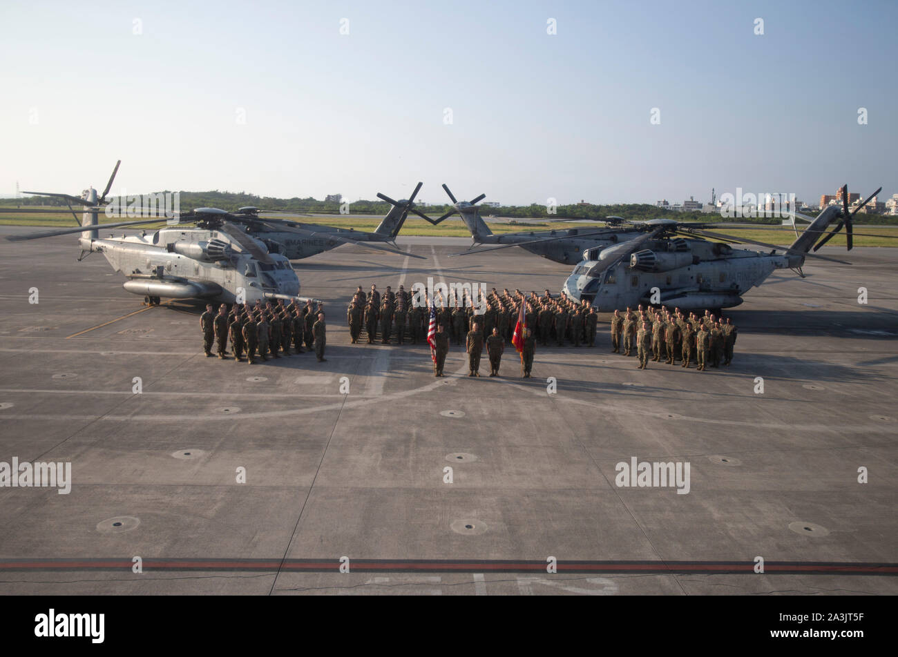 Marines from HMH-462 pose for a group photo on Marine Corps Air Station ...