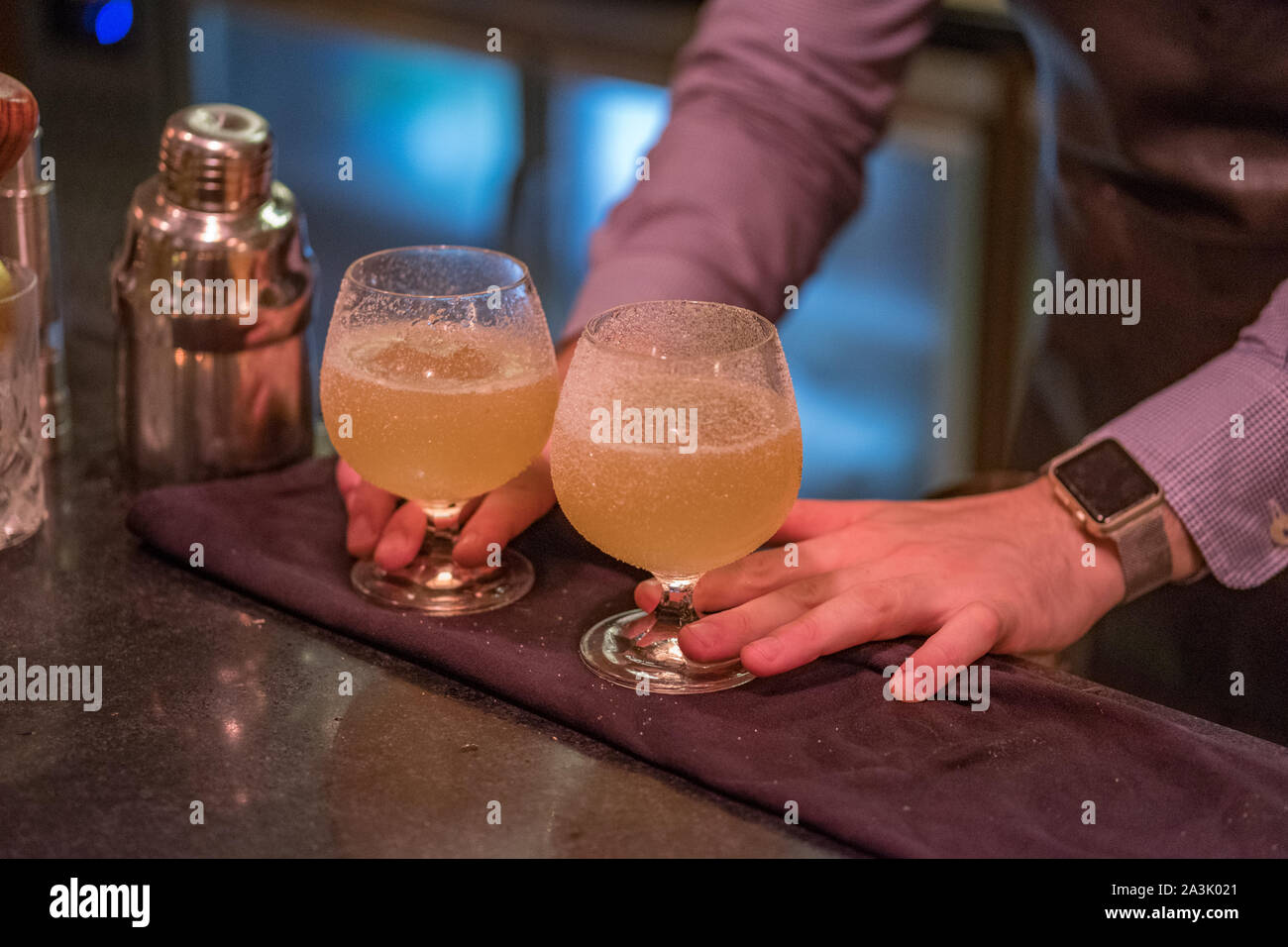 Vector outline elephant hi-res stock photography and images - Alamy