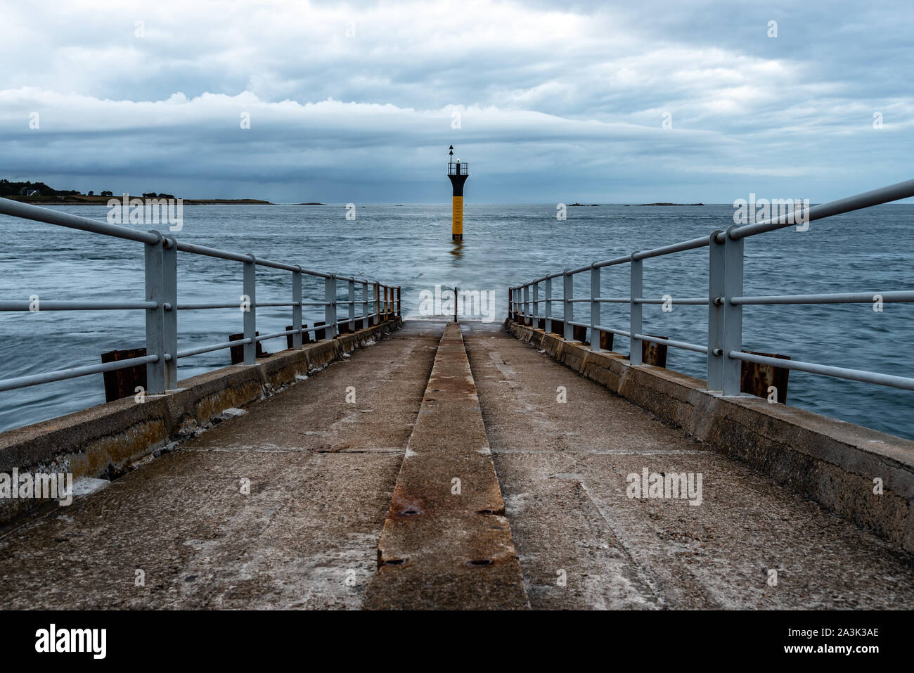 Roscoff ferry hi-res stock photography and images - Alamy