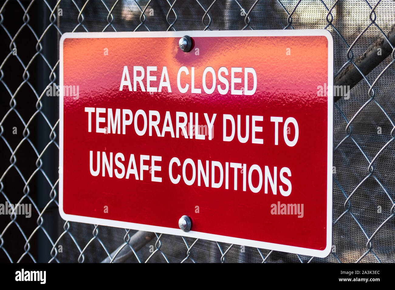 Unsafe conditions hi-res stock photography and images - Alamy