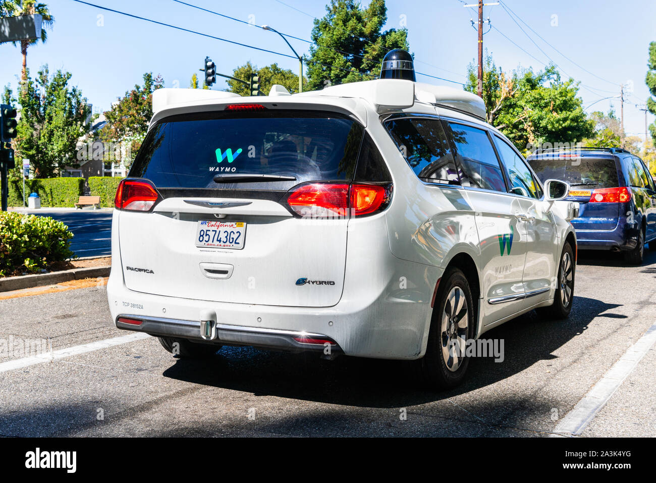 Chrysler pacifica hi-res stock photography and images - Alamy