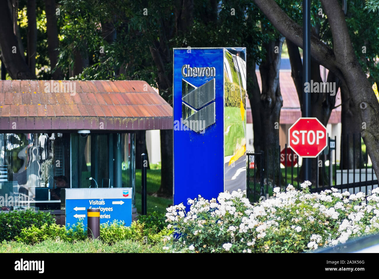 Chevron headquarters san francisco hi-res stock photography and images ...