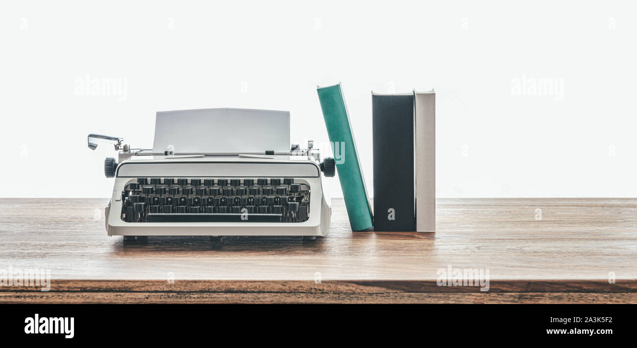 Vintage writing desk books hi-res stock photography and images - Alamy