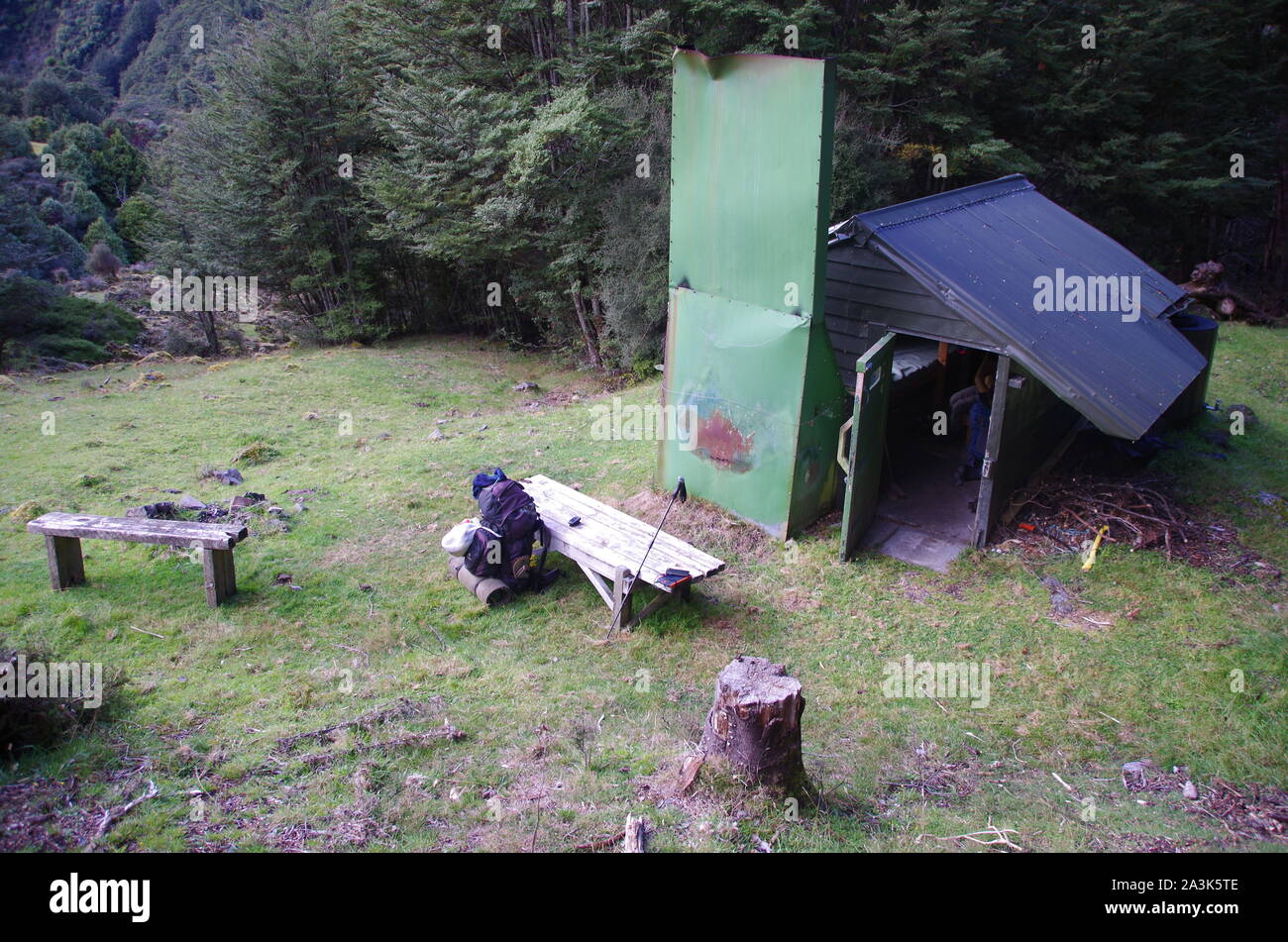 Greenstone hut hi-res stock photography and images - Alamy