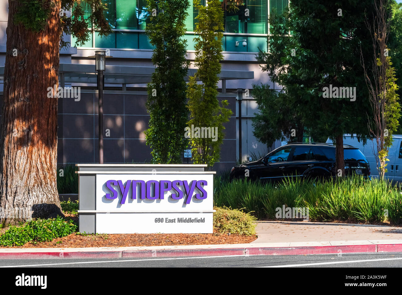 Synopsys hi-res stock photography and images - Alamy