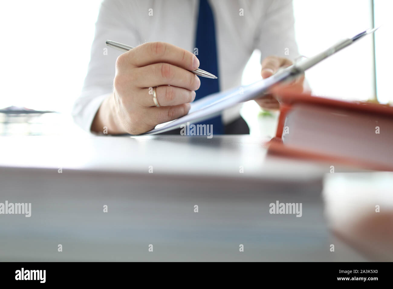 Man worker with tablet Stock Photo - Alamy