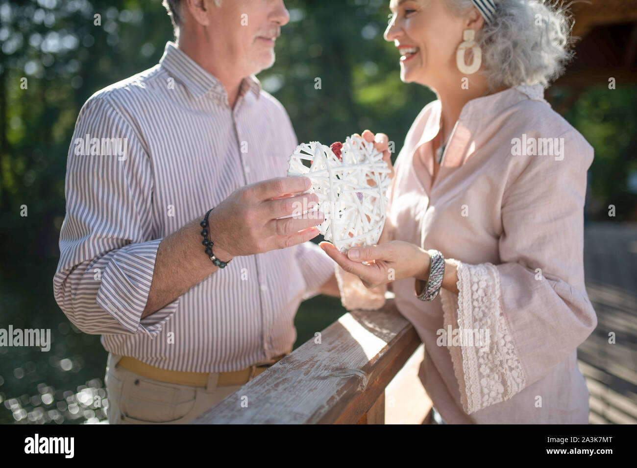 Couple heart hands close up hi-res stock photography and images - Alamy