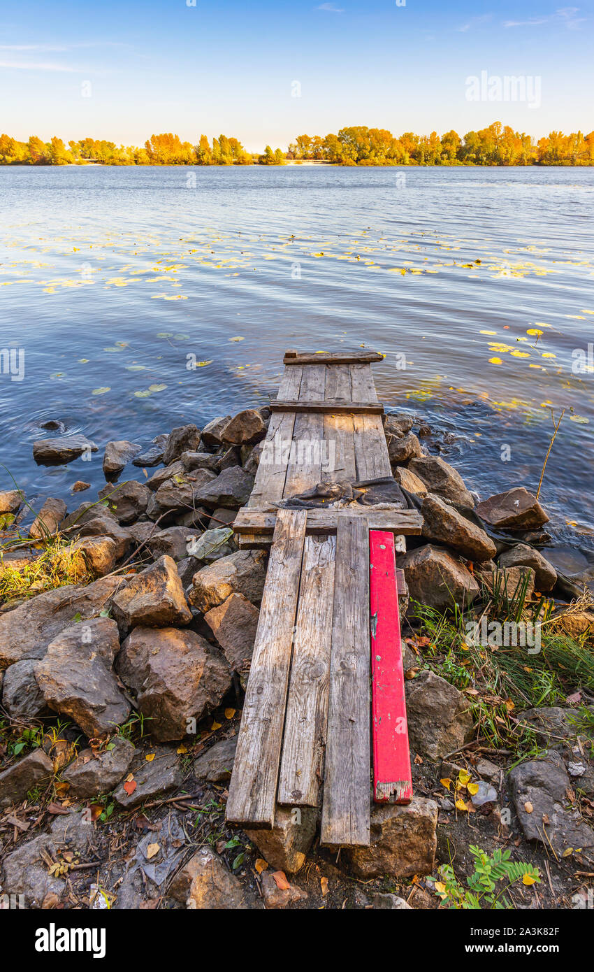 Plank pontoon hi-res stock photography and images - Alamy