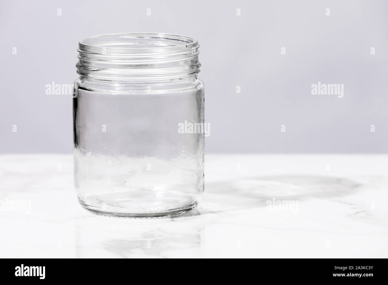 Empty money jar budget hi-res stock photography and images - Alamy
