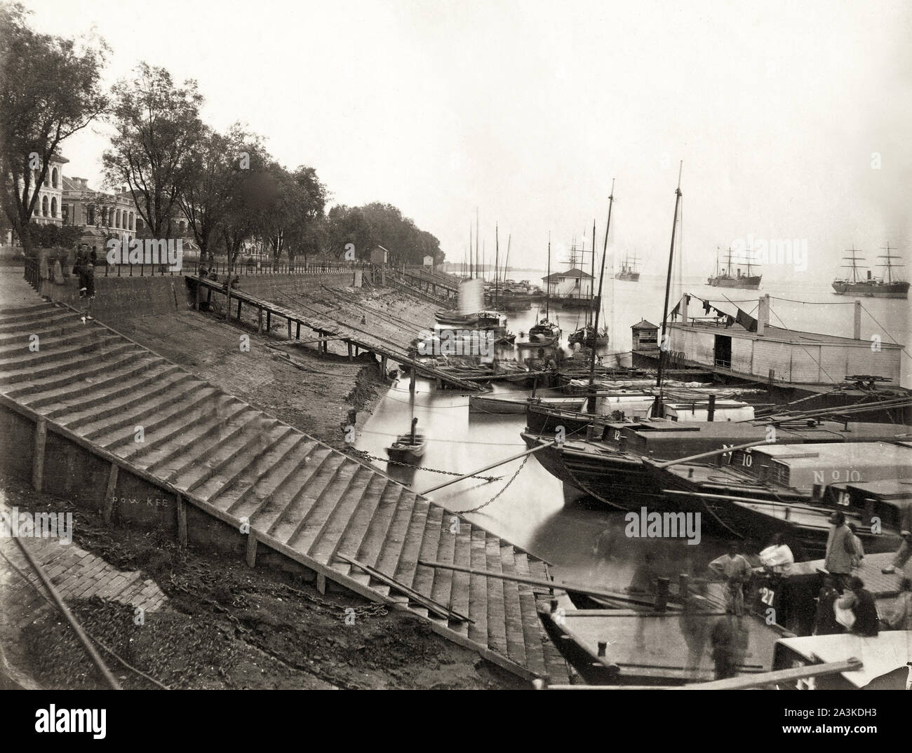 Boats tied up along the waterfront, Hankow Hankou China Stock Photo - Alamy
