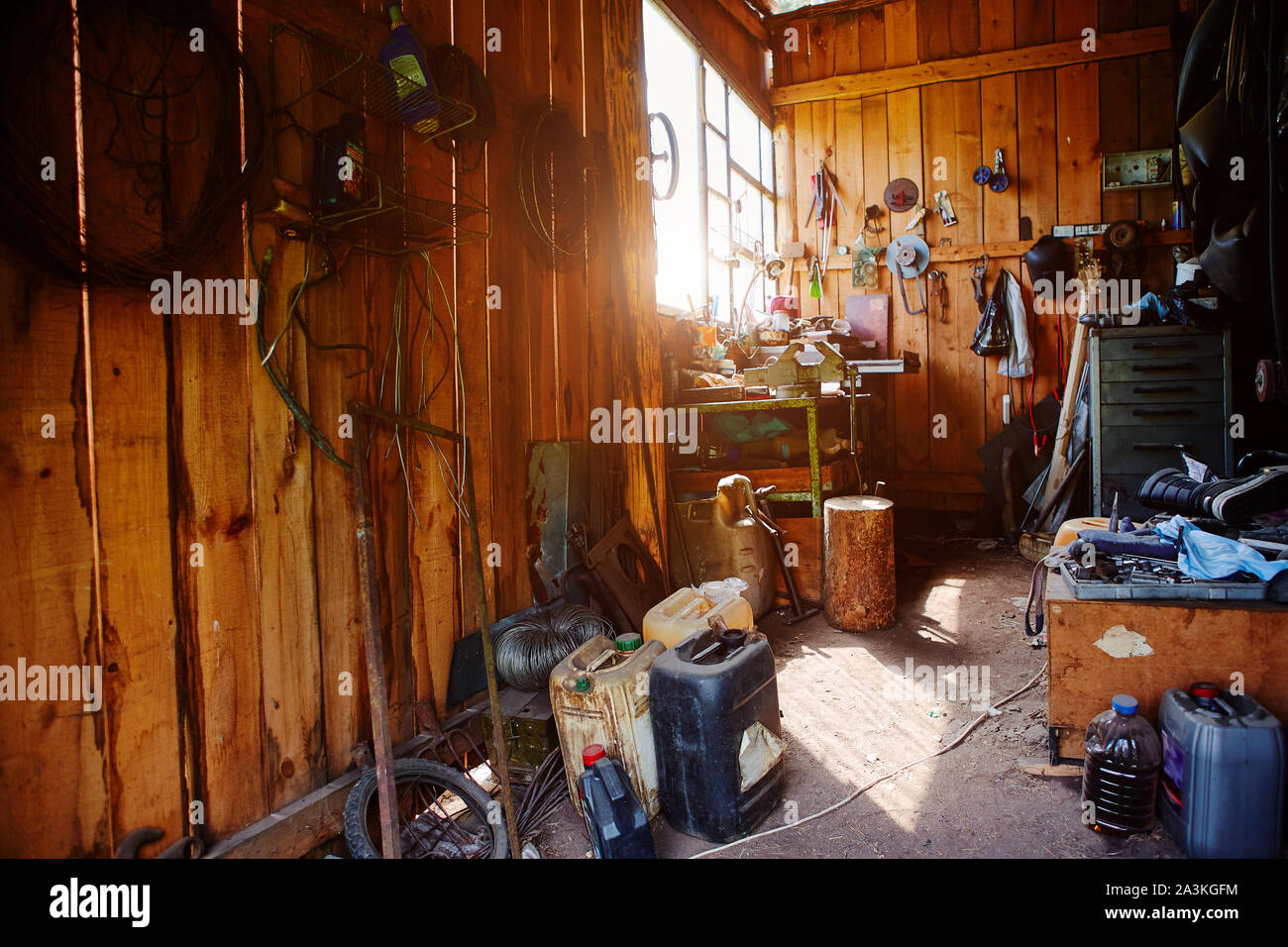 Messy garage clutter junk hi-res stock photography and images - Alamy