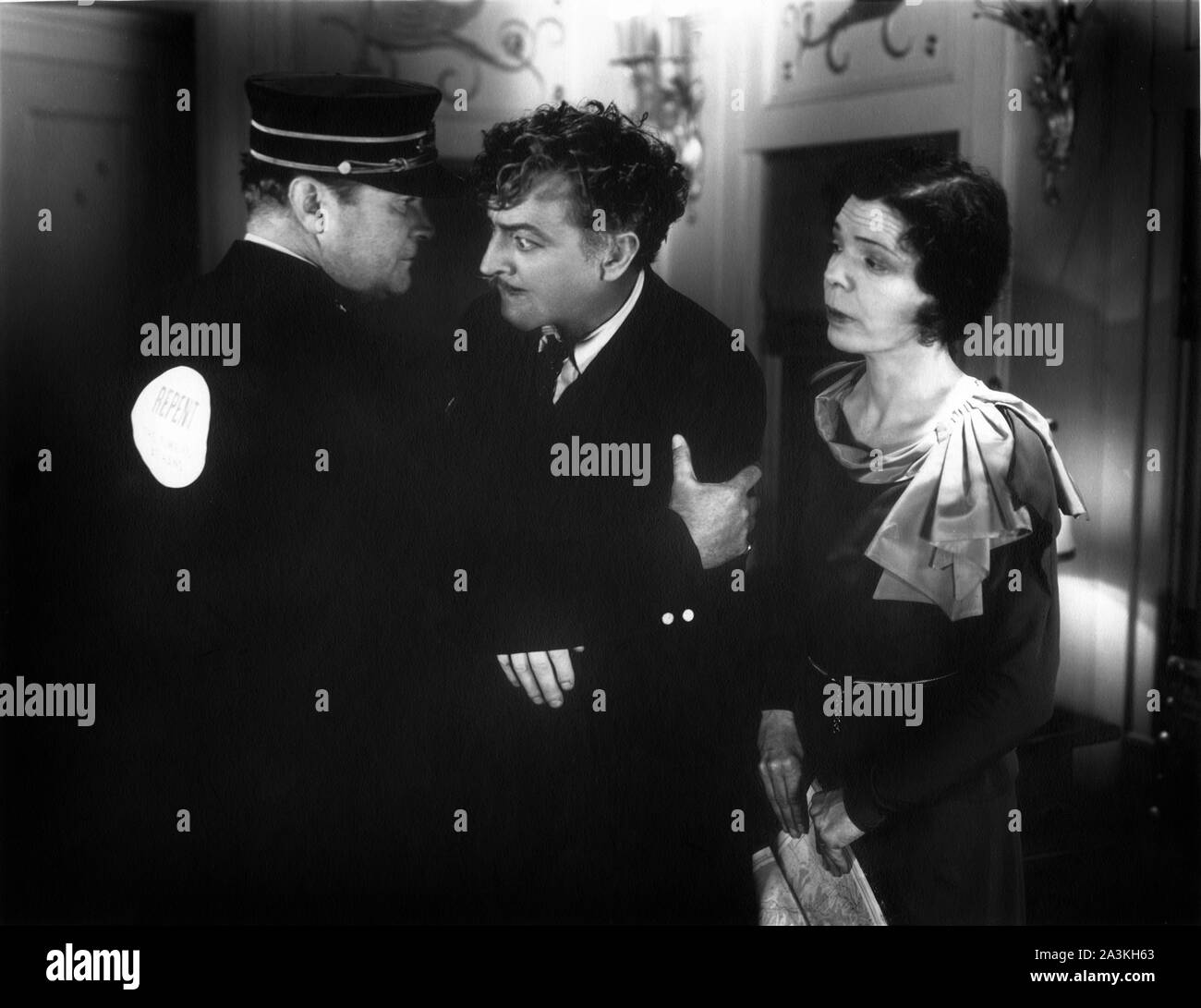 JAMES P.BURTIS JOHN BARRYMORE as Oscar Jaffe and DALE FULLER as Sadie ...