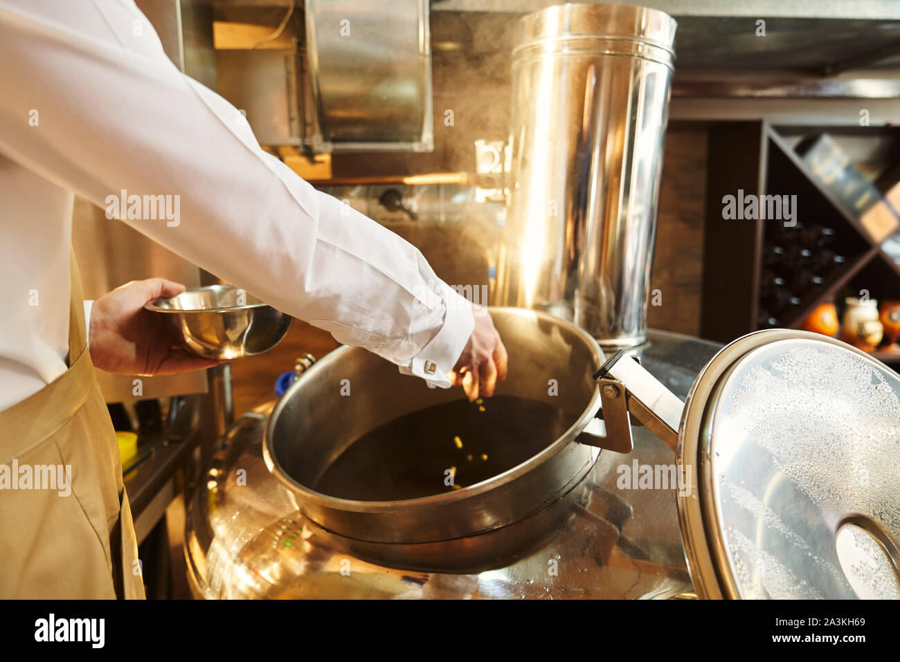 Brewing process hi-res stock photography and images - Alamy
