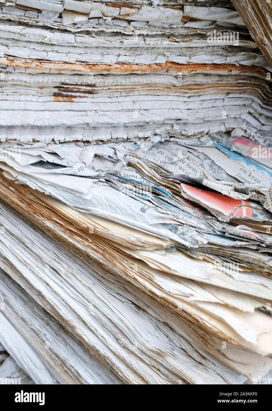 Weathered books hi-res stock photography and images - Alamy